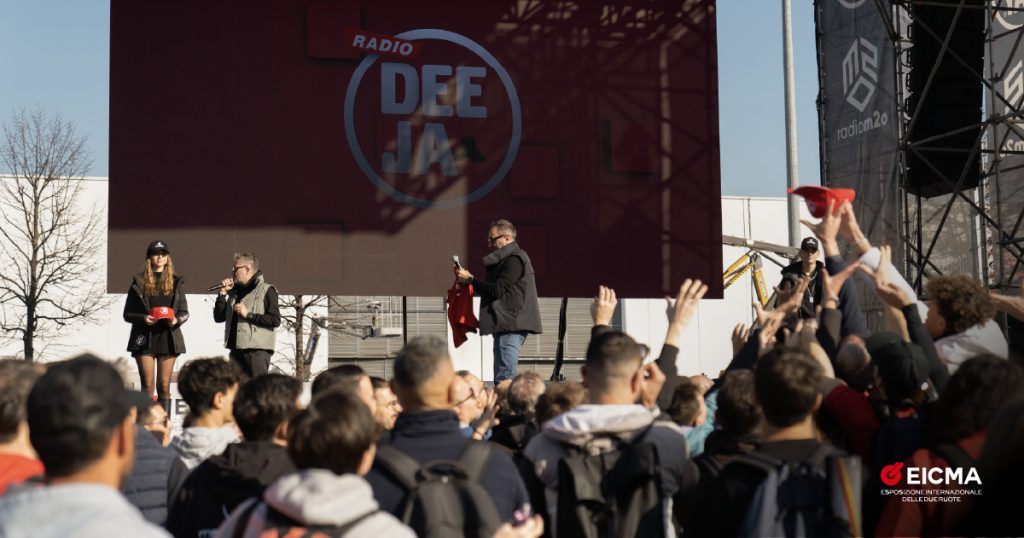 Radio Deejay e m2o protagoniste a EICMA 2025, tra motori, musica e ...